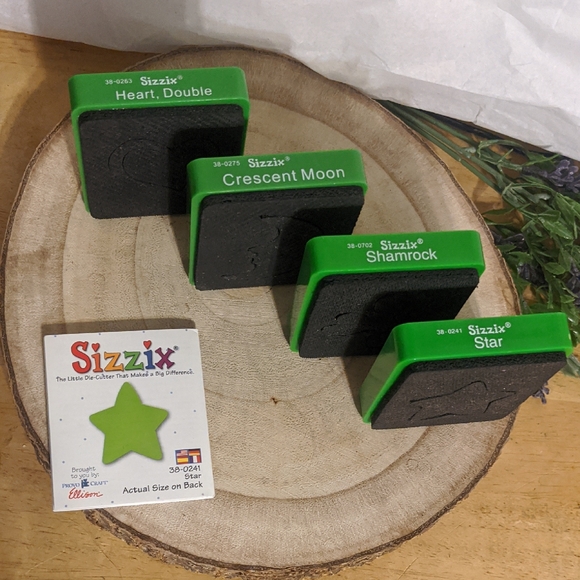Sizzix | Office | Sizzix Small Dies Shape Set Crescent Moon Shamrock ...
